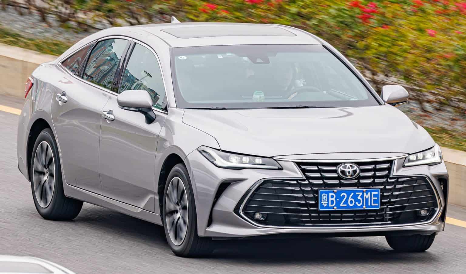 Which are the Toyota Avalon Years to Avoid and Why - Motor Vehicle HQ